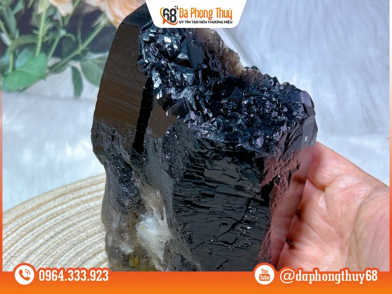 Bảng Giá Đá Thạch Anh Đen Chi Tiết Và Cách Chọn Mua Hợp Phong Thủy - Đá ...
